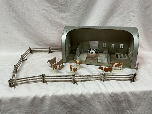 Vintage Susi Goose “Friendly Acres” Dairy Farm Tin Toy Barn with ...