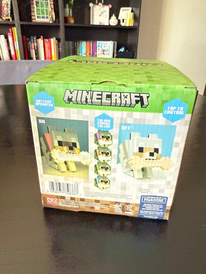 Minecraft Wolf Light Lamp New Unused Damaged Box Colour Changing Glo ...