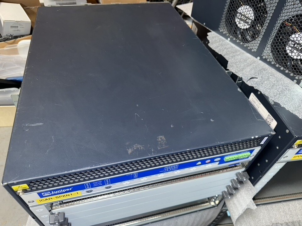 Juniper Networks CHAS-BP3-MX480-S MX480 Router Chassis with FANTRAY ...