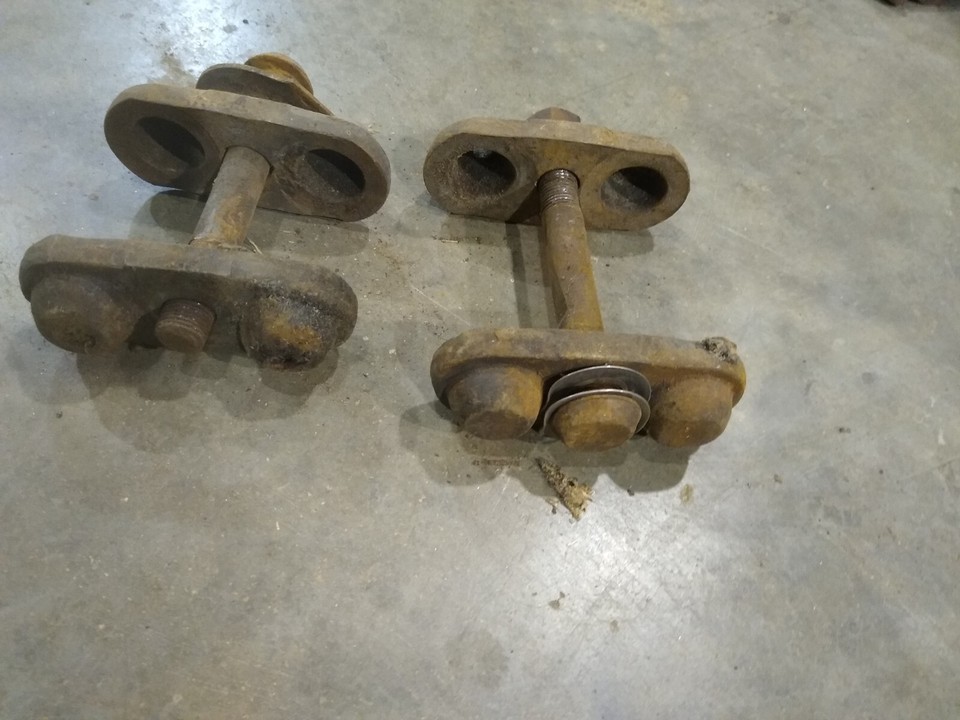 1932 Chevrolet Pickup Front Leaf Spring Shackle plates #4 | eBay