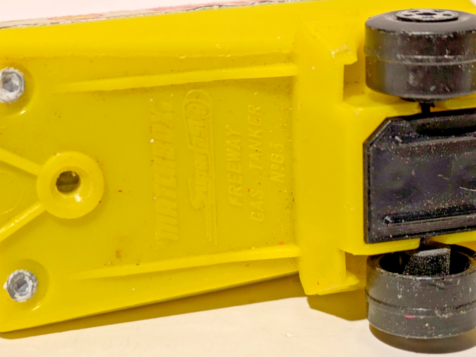 Matchbox Superfast White & Yellow SHELL TP-17 Double Freeway Tanker Gas ...