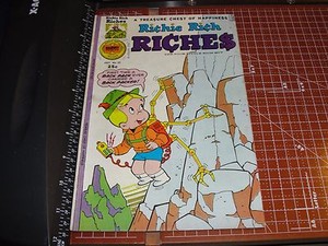 RICHIE RICH Riches #25 Harvey Comics July 1976 Backpacking IRONA the ...