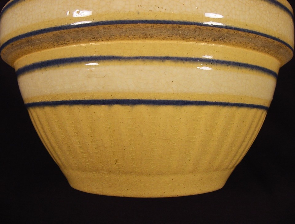 RARE ANTIQUE AMERICAN 8 ¼ INCH BLUE BANDED RIBBED RED WING BOWL YELLOW ...