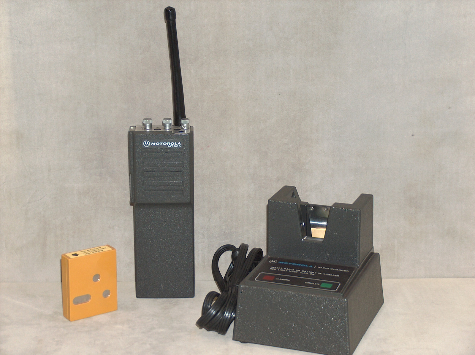 Motorola MT500 VHF Radio US Secret Service Transceiver w/ Battery and ...