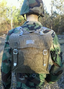 NVA-EAST-GERMAN-MILITARY-BACKPACK-WITH-STRAPS-RAIN-PATTERN CAMO SMALL ...