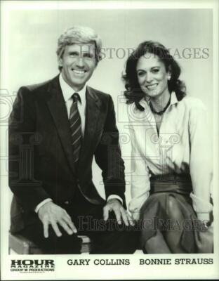 1994 Press Photo Actor Gary Collins, Bonnie Strauss on "Hour Magazine ...
