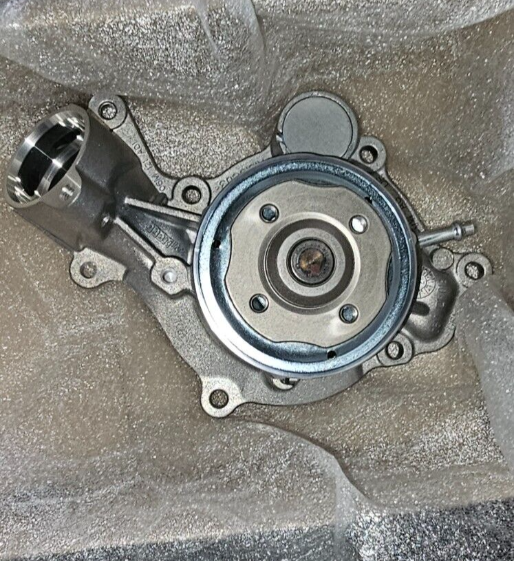 GENUINE Coolant Water Pump For Audi S5 RS4 Q7 Q8 Porsche Cayenne S ...