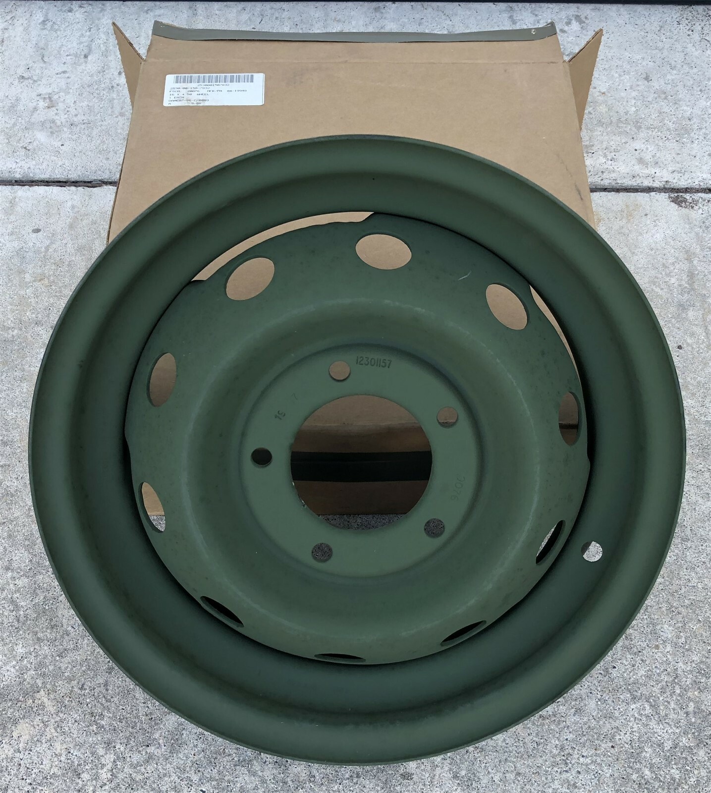 M151 M151A1 M151A2 G838 MUTT Rim Wheel Tire Jeep Willys NOS 2530-00-150 ...