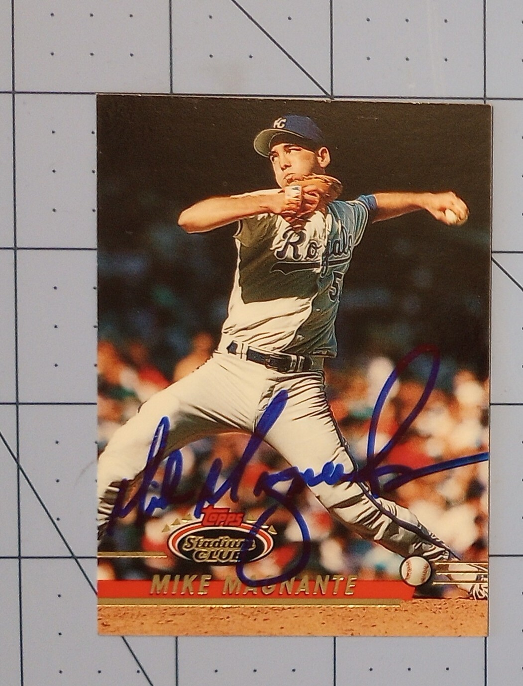 1993 Stadium Club #12 Mike Magnante (KC Royals) autographed baseball ...