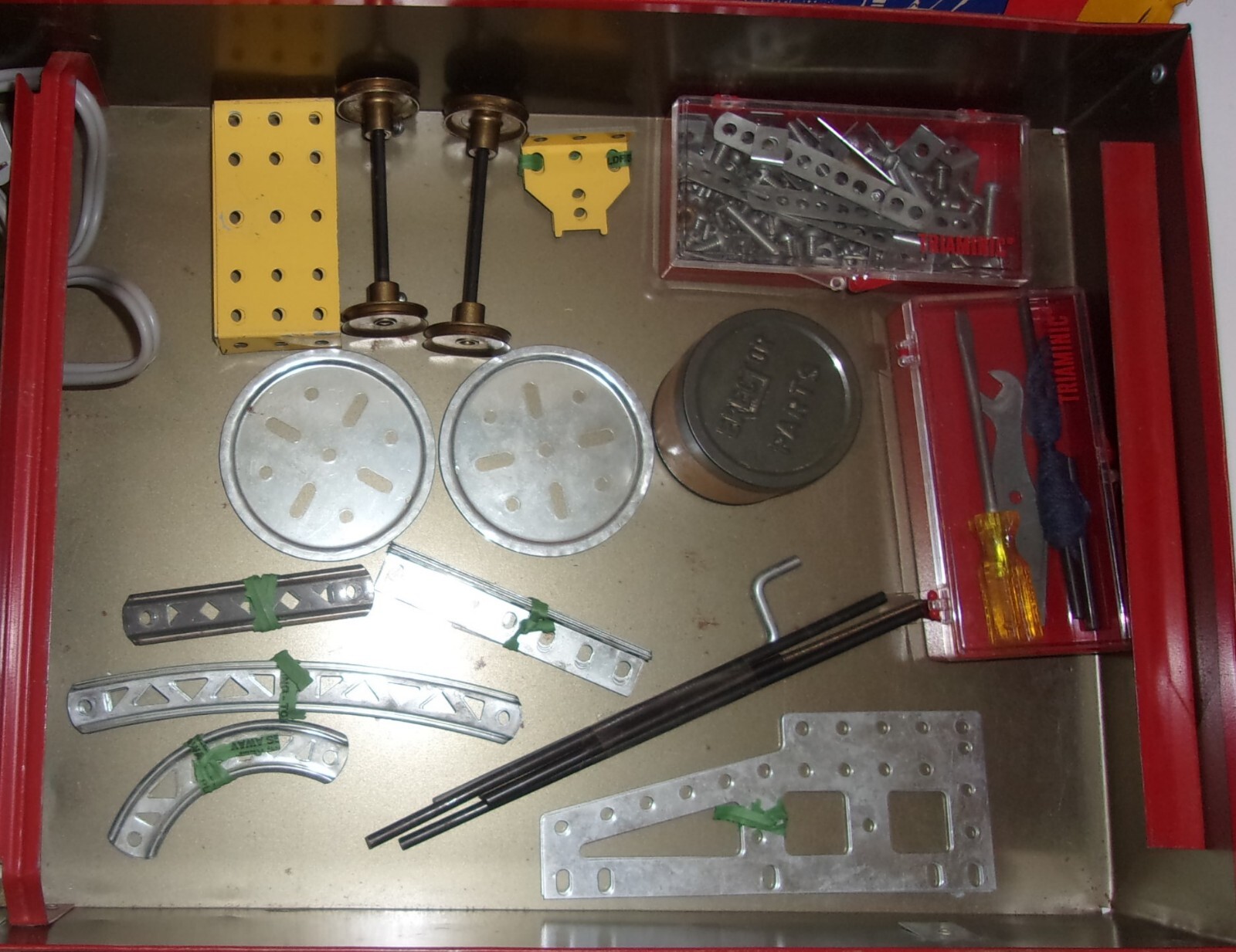 Gilbert #10057 Science Career Series Electric Engine Erector Set w ...