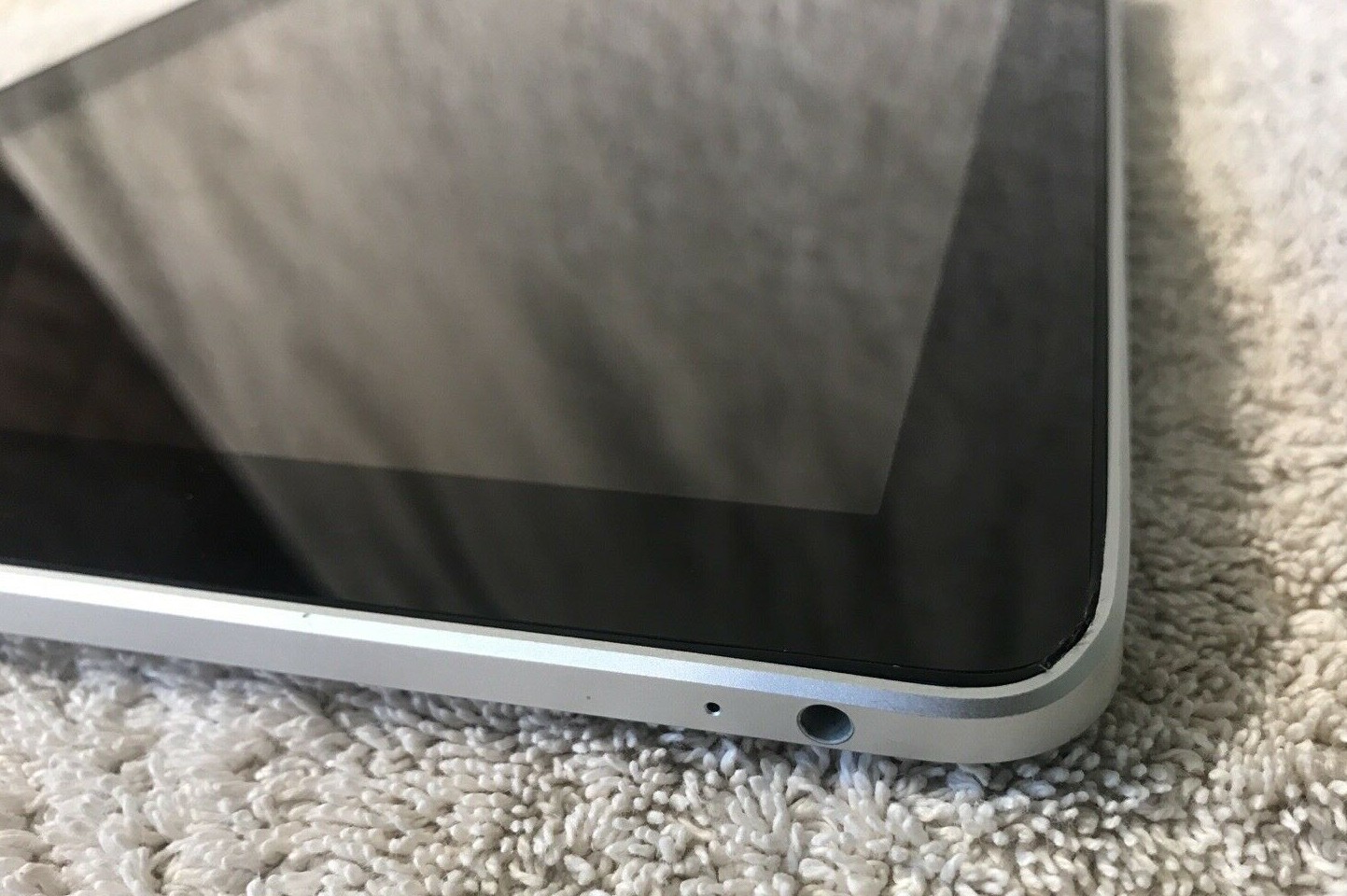 Apple iPad 1st Gen. 16GB, Wi-Fi, 9.7in - Black 885909449903| eBay