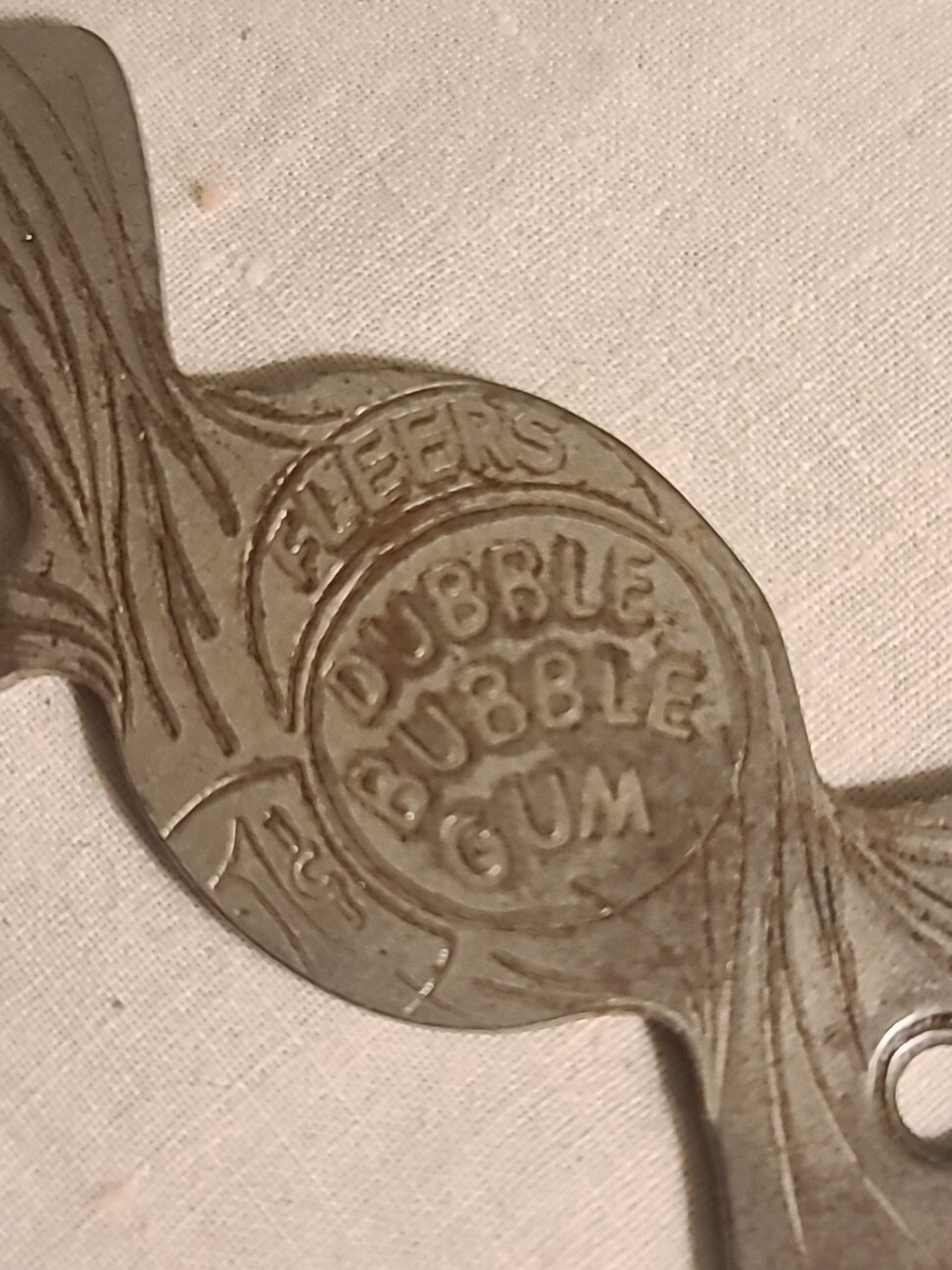 VINTAGE FLEERS DUBBLE BUBBLE GUM 1 CENT VINTAGE BOTTLE OPENER SODA POP ...
