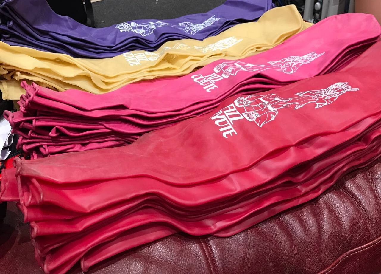 Cattex GPF9 / GL700 87" 220cm banner balloon in Fizz Coyote print anime ...