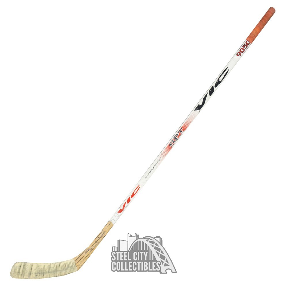 Steve Yzerman Autographed VIC APT Game Used Stick- JSA LOA | eBay