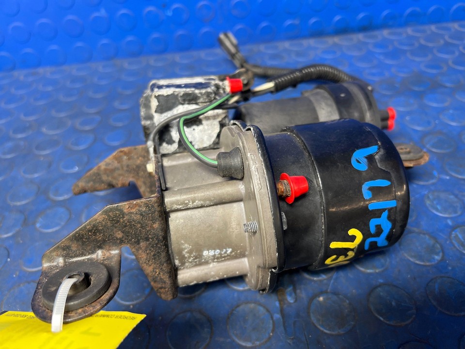2006 - 2011 Cadillac DTS Rear Air Ride Suspension Compressor OEM ...
