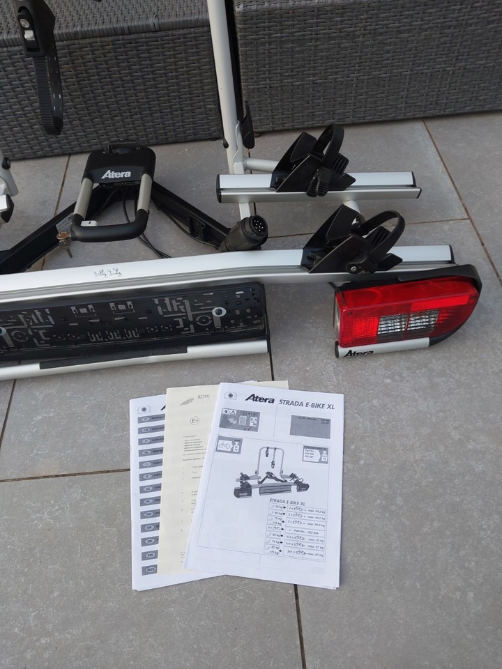 Atera Strada E bike XL (2 bikes) Tow bar bike rack excellent condition ...