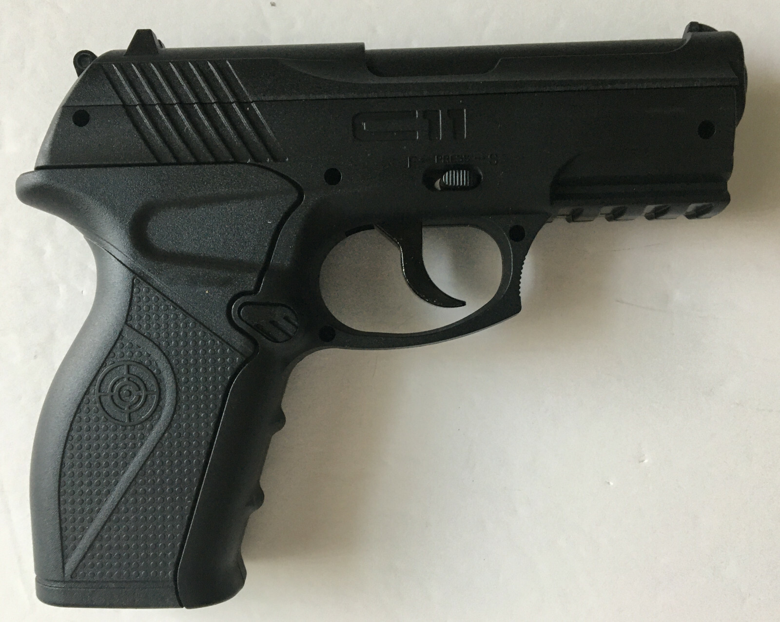 CROSMAN C11 .177 BB- CO2 Air Pistol, SEMI AUTO DUAL-TONE BB AIR PISTOL ...