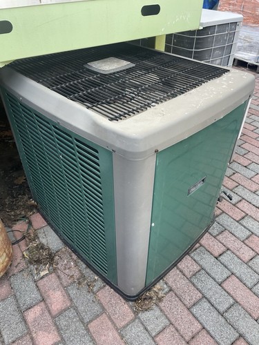 Used York 3–3.5 Ton 220V 1Ph R22 Infinity Condenser Unit.(without ...