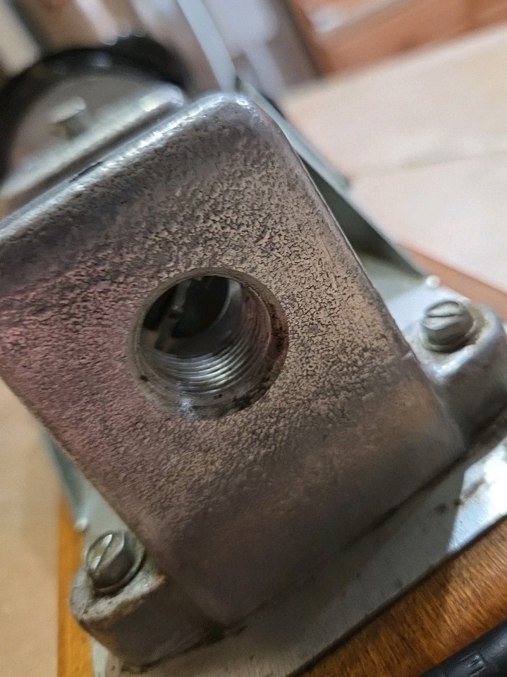 Gracey Power Case Trimmer Set Up Comes W/ 260 Remington Bushing | eBay