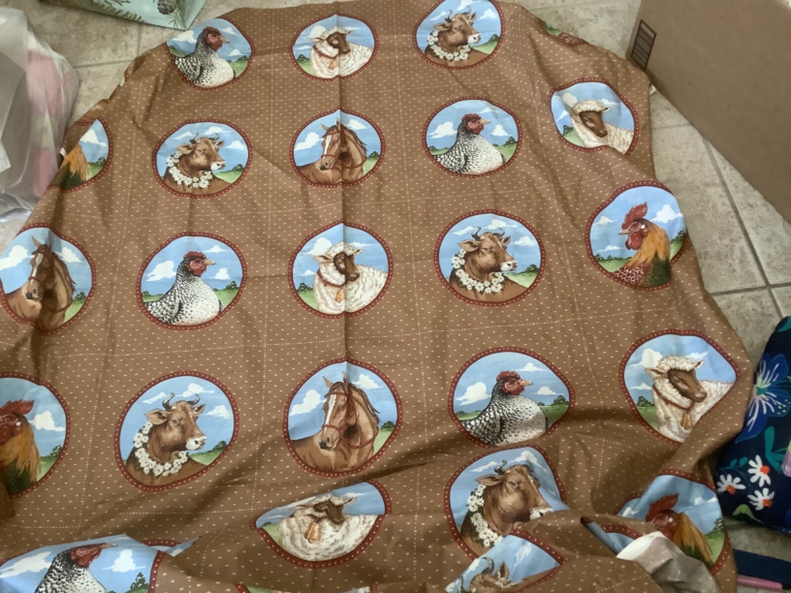 VIP FARMLIFE CRAFT PANEL OR CHEATER TYPE QUILT Farm Animals BTY Cotton ...