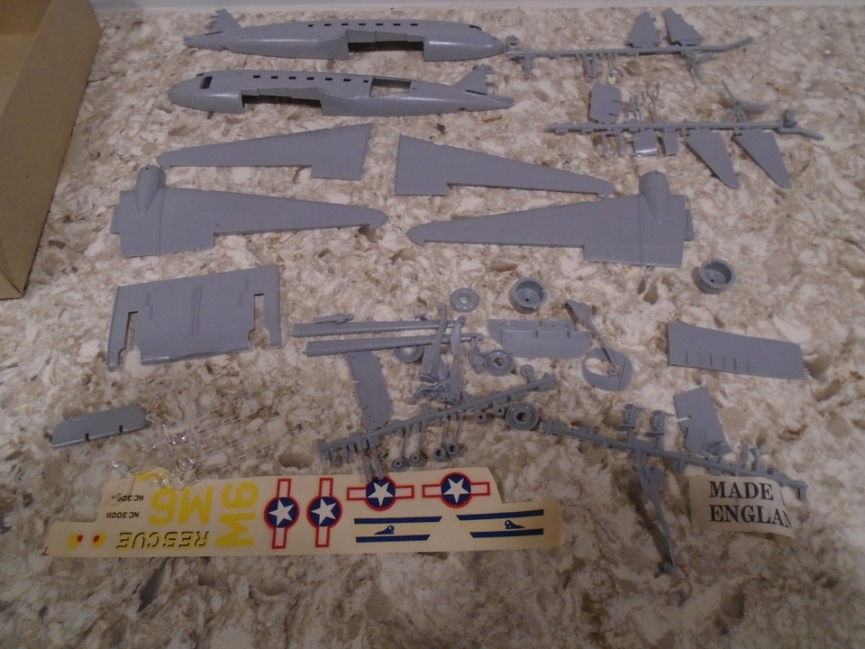 MPC 2-1512 1/72 SCALE Douglas DC-3 Profile Series Aircraft Model Kit ...