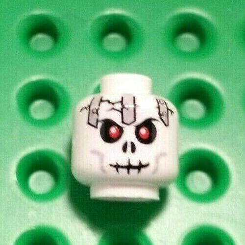 LEGO Minifigure SKELETON Head Skull Cracked Metal Red Eyes LEGO Minifigure SKELETON Head Skull Cracked Metal Red Eyes