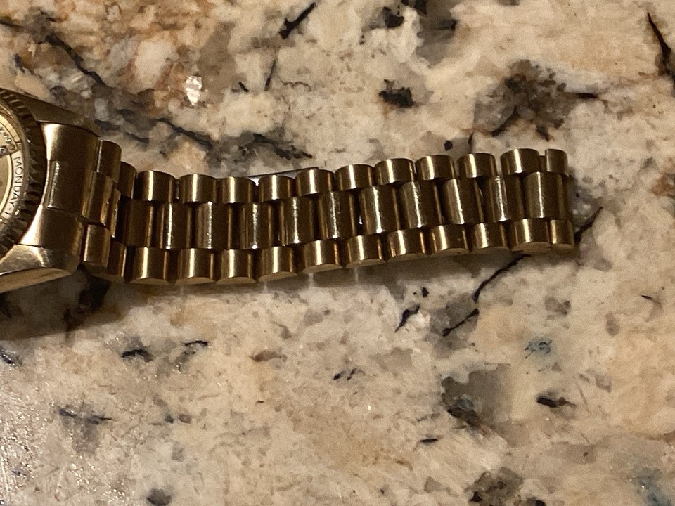 Sandoz Automatic 25Jewel Diamond Day date Swiss ETA Movement ...