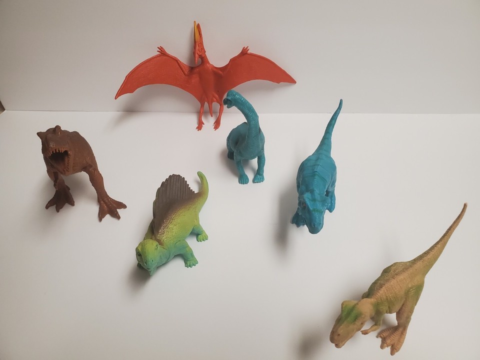 Vintage Dinosaur Chinasaur Toy Figure Lot Perfect For Outdoor & Water ...
