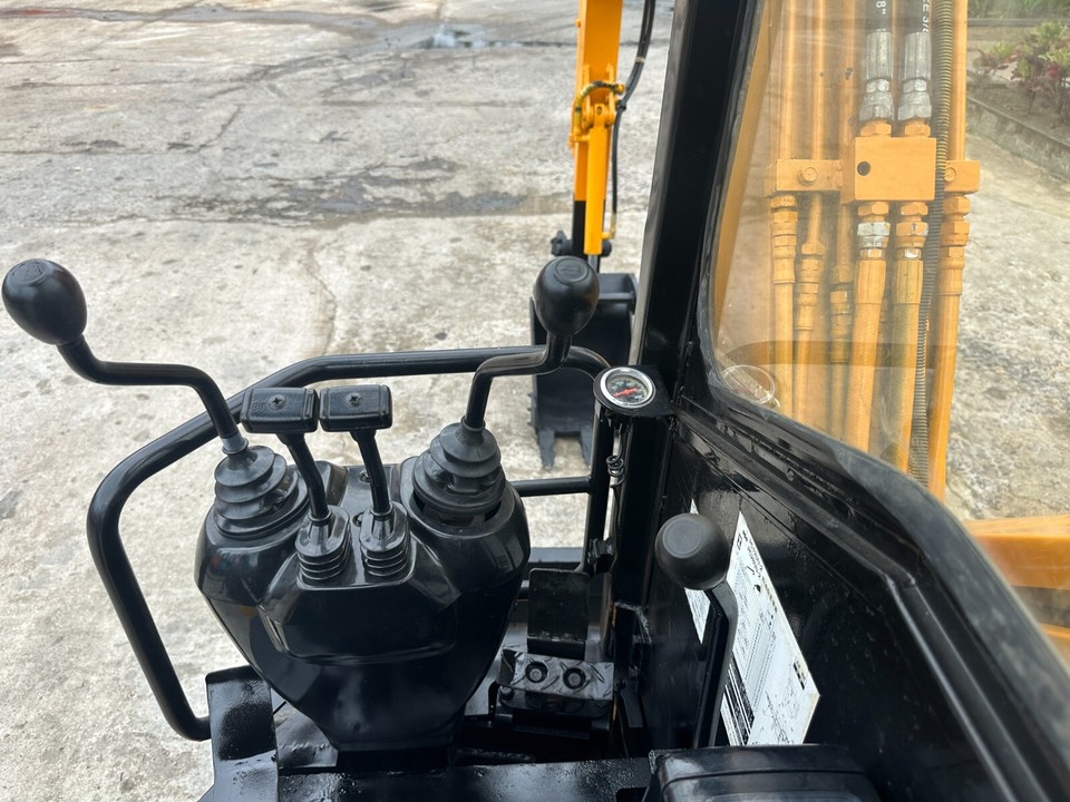Komatsu PC28UU-2 Mini Excavator with Hydraulic Thumb S/N 9376 | eBay