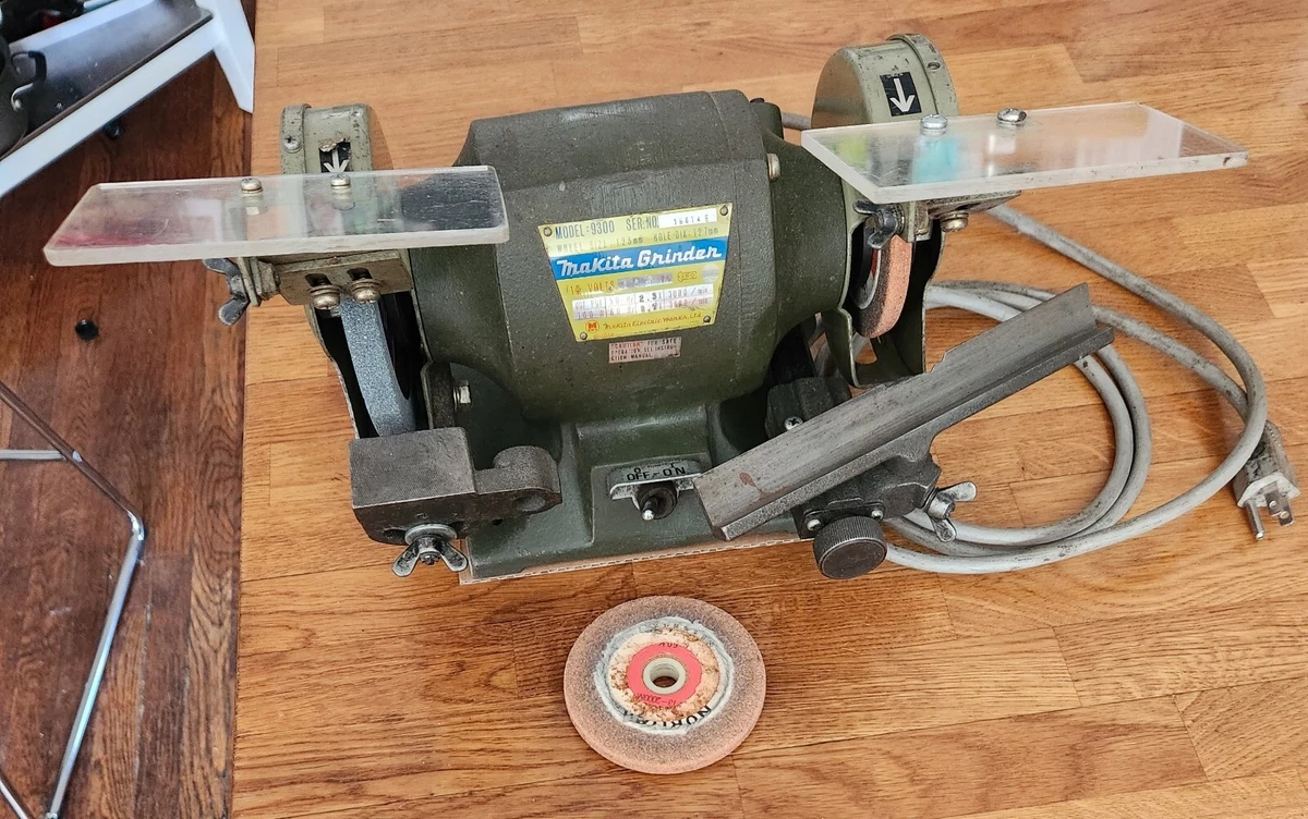 Bench Grinder Makita