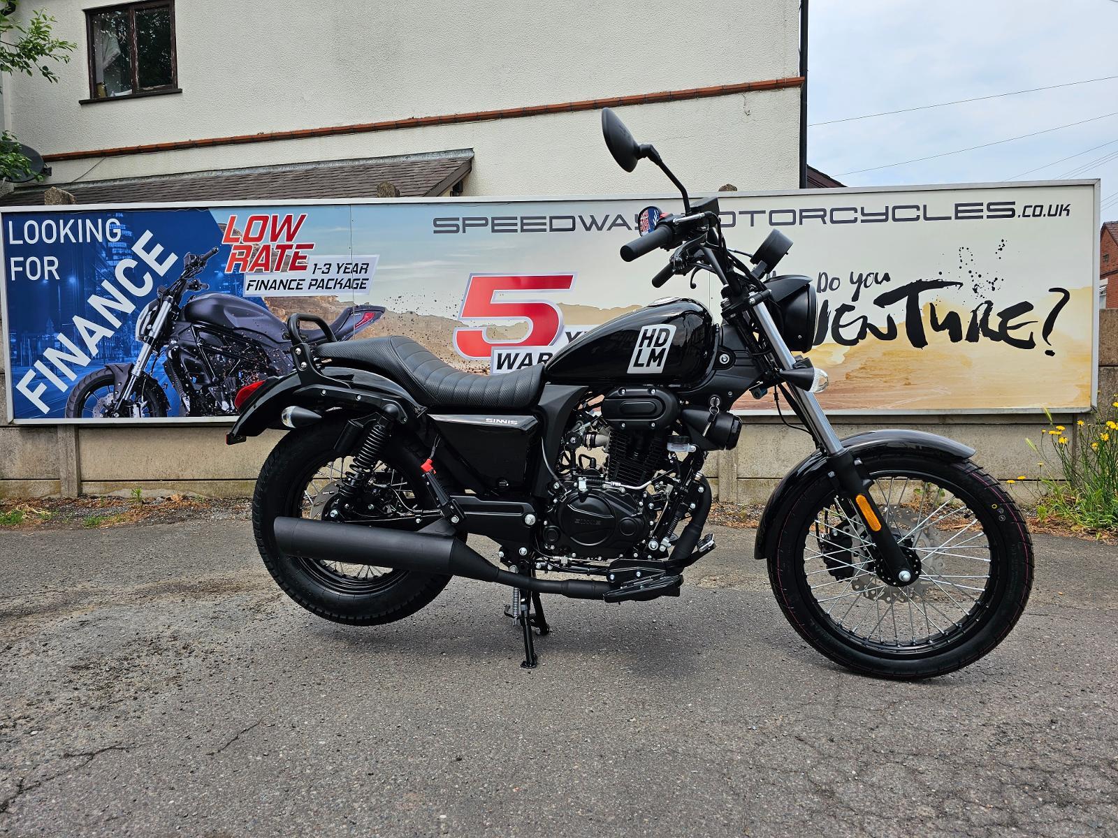 SINNIS Hoodlum 125cc Cruiser motorcycle classic custom learner legal ...