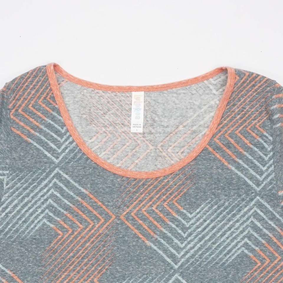LuLaRoe Classic T Pullover Tunic Top Short Sleeve Peach Grey Geometric ...