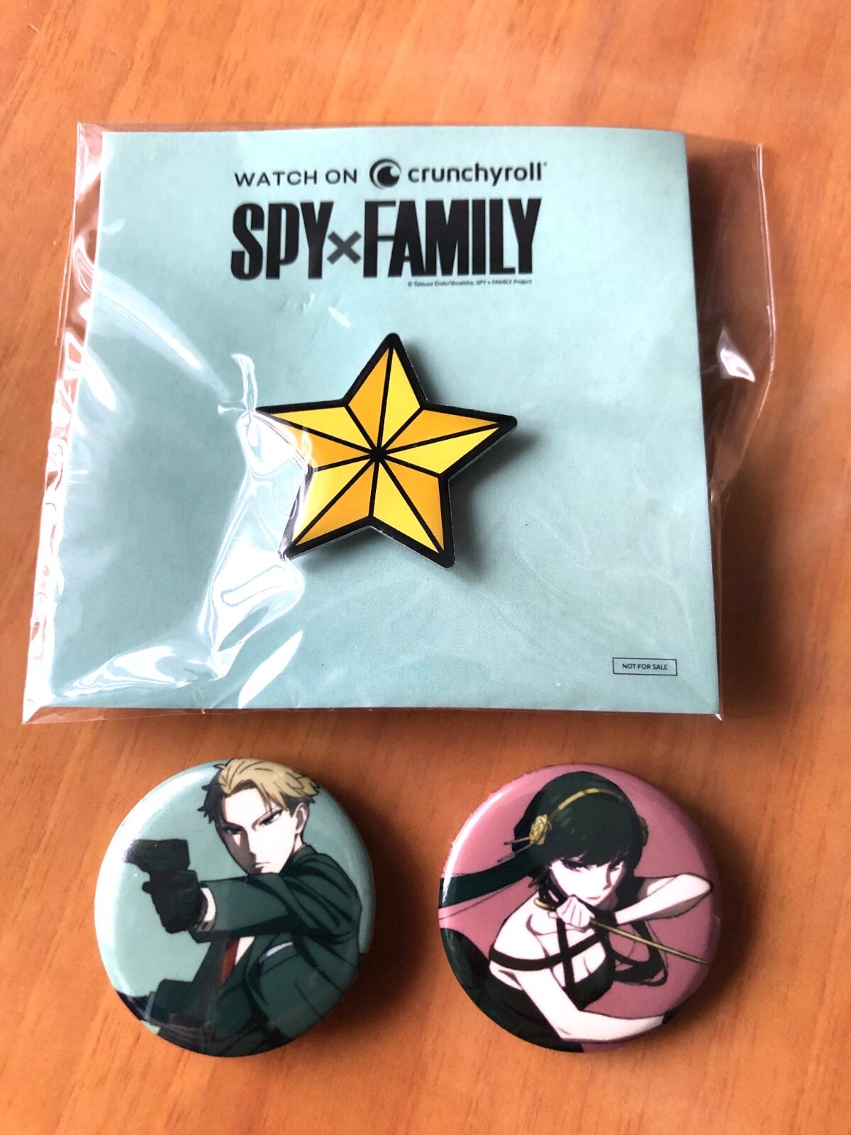 Anime Con 2023 Spy Family Spy × Family - Yuri Loid Badges Pin Star | eBay