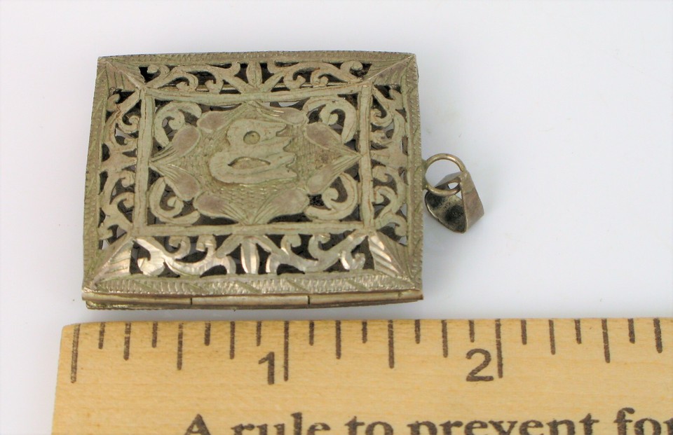 VINTAGE BEAUTIFUL STERLING SILVER ARABIC OR JEWISH LOCKET PENDANT ...