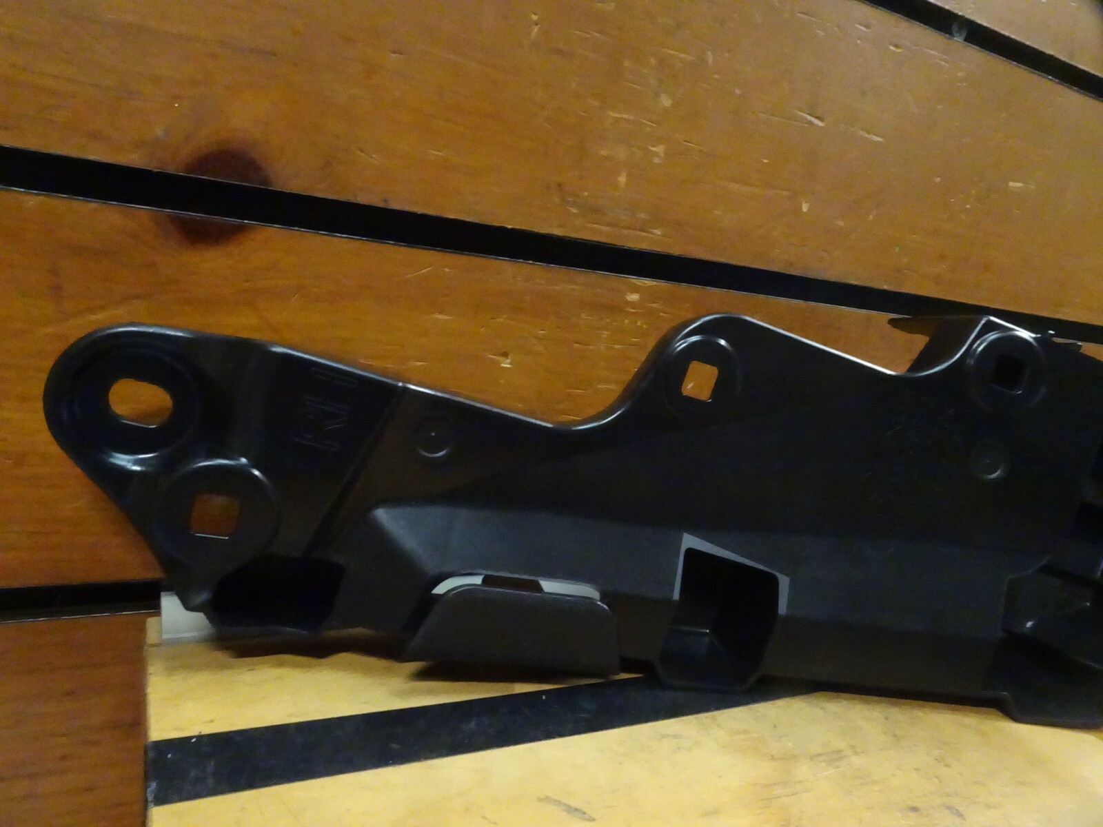 Toyota/Lexus lower support 52155-06040 RR Bumper Side RH | eBay