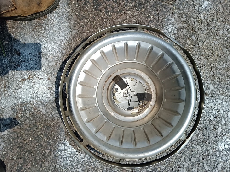 Set of 4 1962 1963 1964 Chevy Monza Hubcap 13" Wheel Cover Sold As Is ...