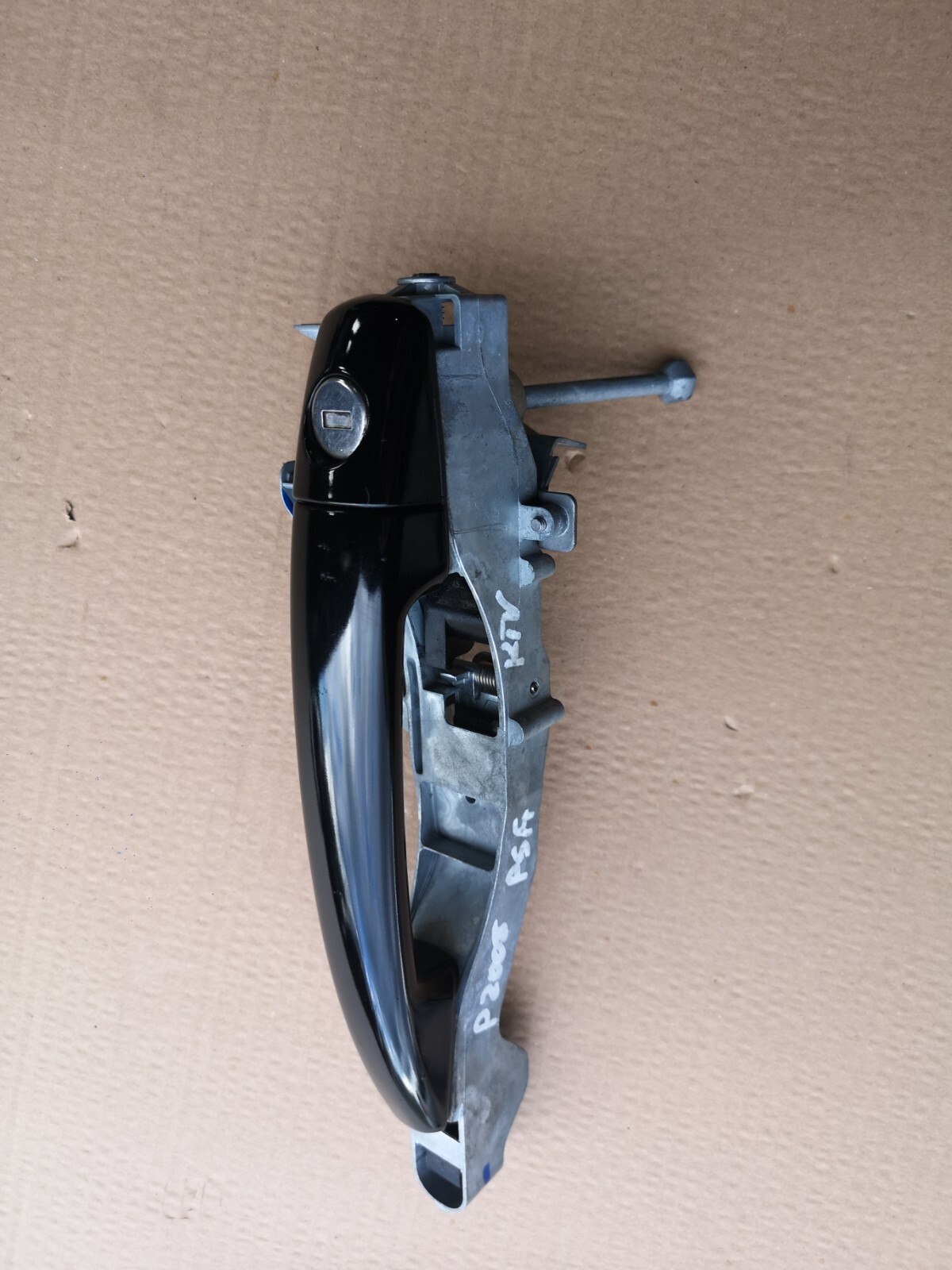 PEUGEOT 2008 1.6 HDI 2014 DOOR HANDLE FRONT PASSENGER SIDE BLACK KTV ...