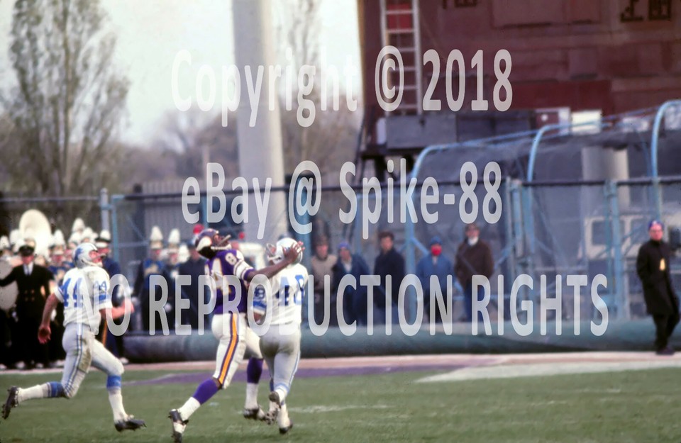 GENE WASHINGTON #84 MINNESOTA VIKINGS DEEP VS. DETROIT LIONS MET ...