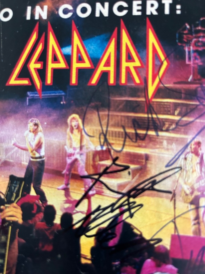 Def Leppard**RARE**Signed Color Photo/Article Signed By All W/STEVE ...