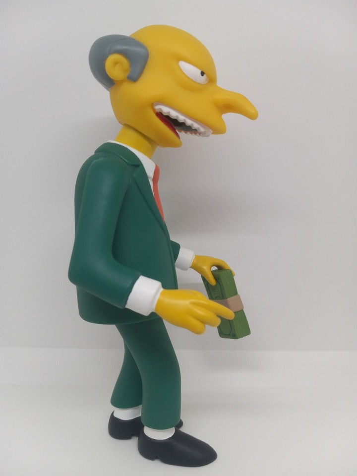 The Simpsons - Faces of Springfield Mr. Burns Deluxe Figure Playmates ...