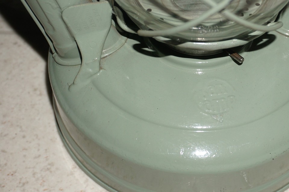 Vintage Camp Oil Fluid Lantern Crack Globe Signal Lamp No 250 Air Pilot ...