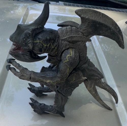NECA 2016 Pacific Rim Kaiju Mutavore Monster Figure 7 Inch Legendary ...