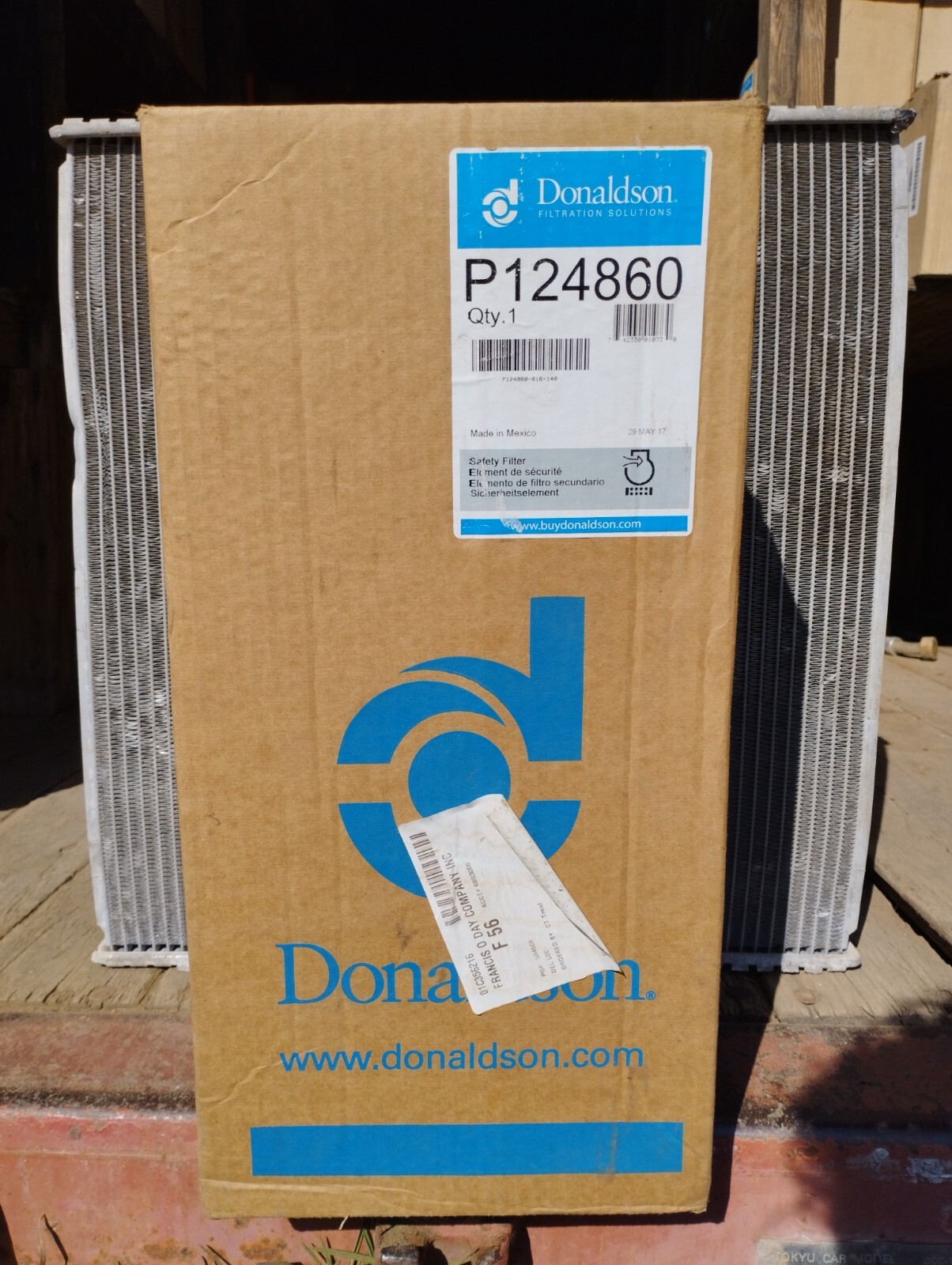 DONALDSON P124046 - Air filter cross reference