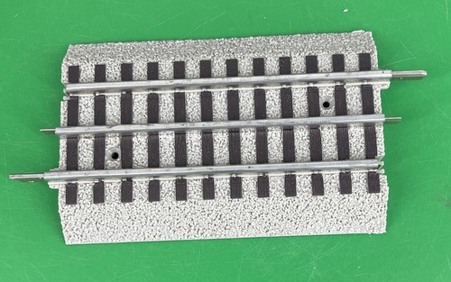 LIONEL FASTRACK HALF STRAIGHT TRACK SECTION 5" Inch train fast O GAUGE ...