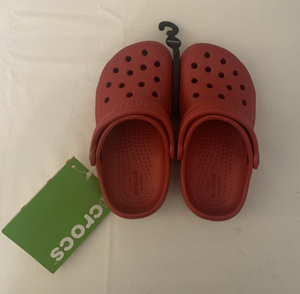 Análisis detallado de las Crocs 24-25: La mejor opción para tus aventuras en la montaña