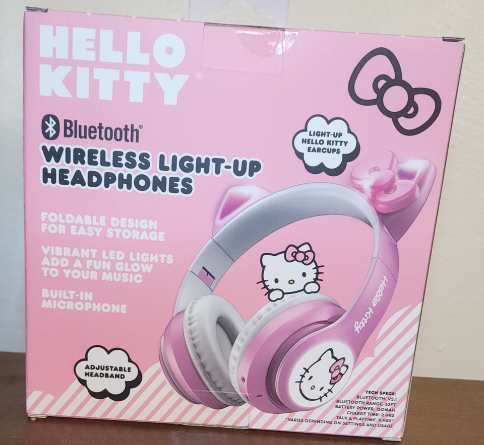 Hello Kitty Wireless Bluetooth Light Up Headphones (BNIB) 1922342309117 ...