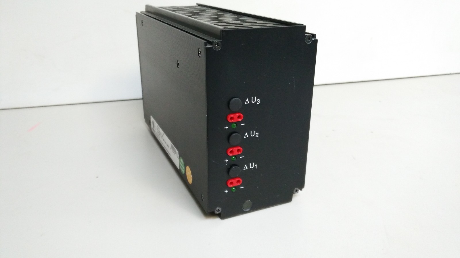 Netzteil für 19-Zoll Systeme, 3 Ausgänge, KNIEL CPM 100 | eBay