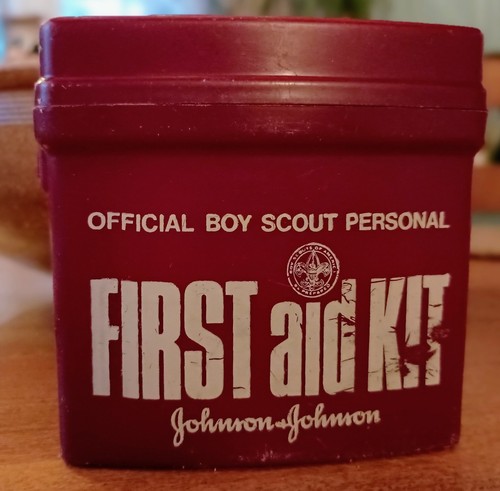 Boy Scouts of America Vtg. Personal First Aid Kit Johnson & Johnson | eBay