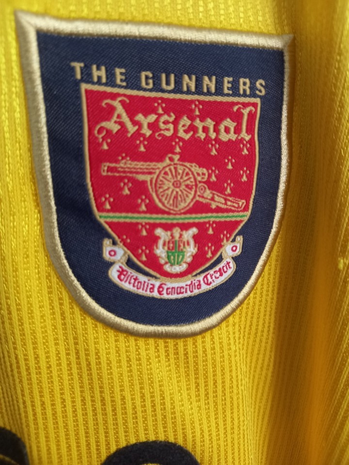 ARSENAL. NIKE-SEGA. VIERA-4. AN ORIGINAL 1999/00. AWAY SHIRT. SIZE ...