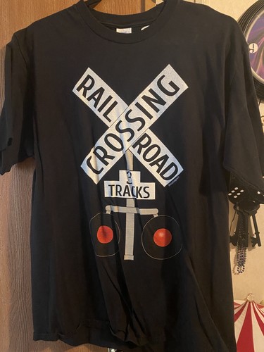 Men’s XL Black Railroad Crossing Short Sleeve T-Shirt | eBay
